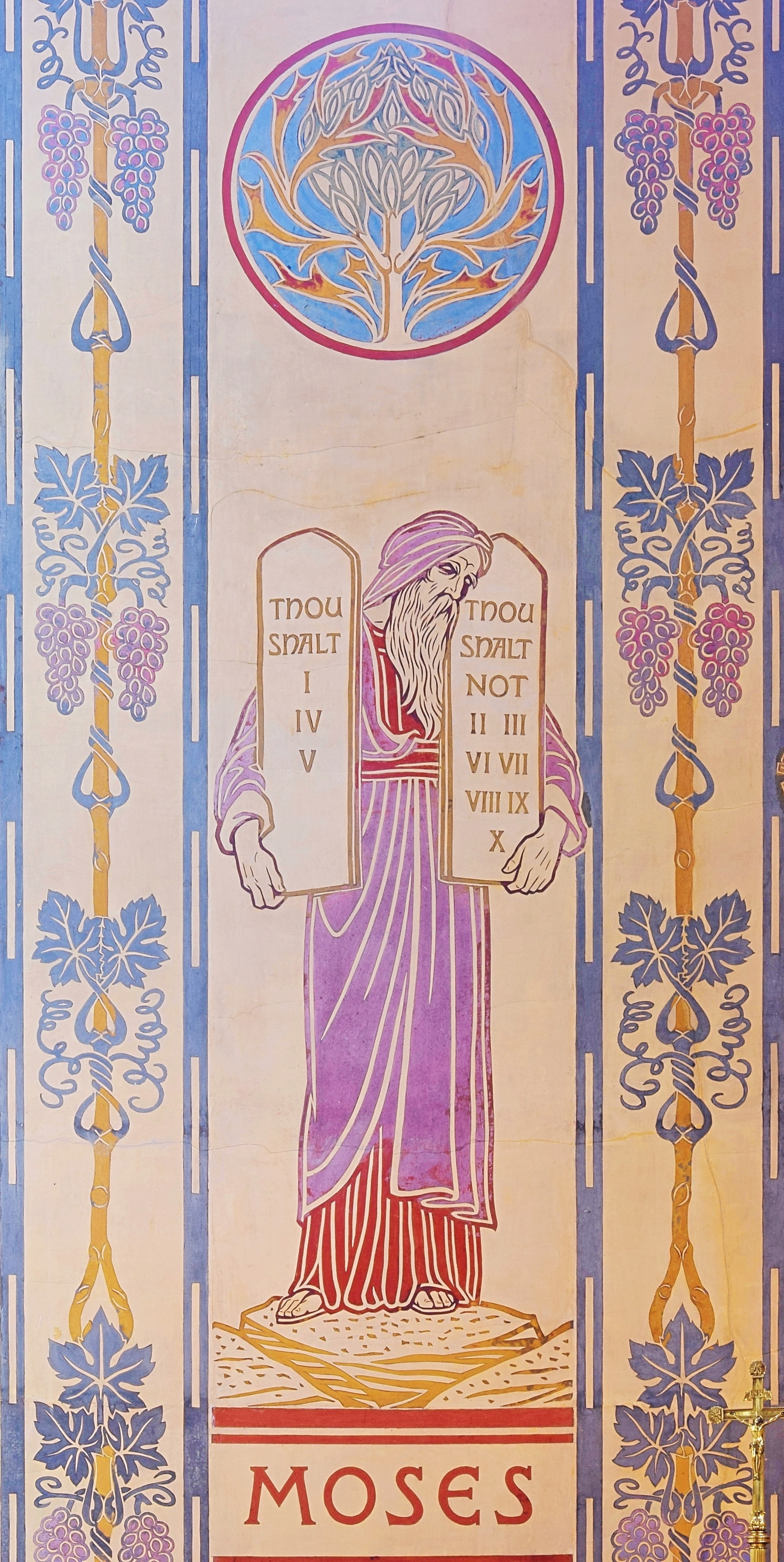 Moses receives the Law (Exodus 19:1–20:21) – Lo & Behold